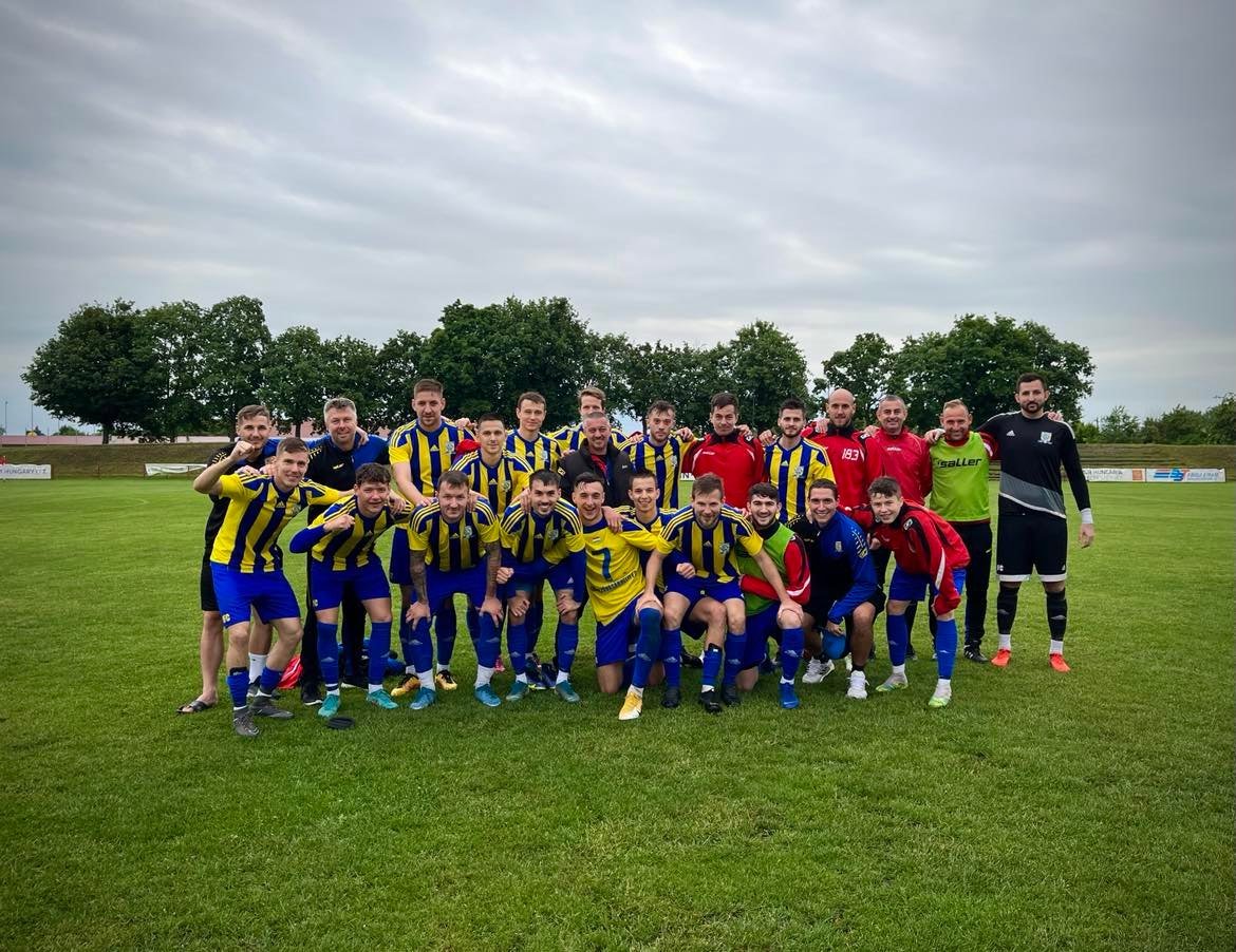 Marad a HFC edzője – csfoci